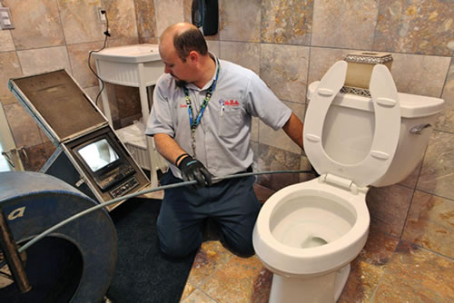 How to Know It’s Time for a New Toilet | Mr.Rooter Plumbing