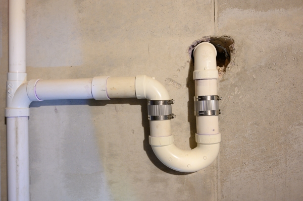Air Lock in Waste Pipe? Here’s What to Do | Mr.Rooter Plumbing